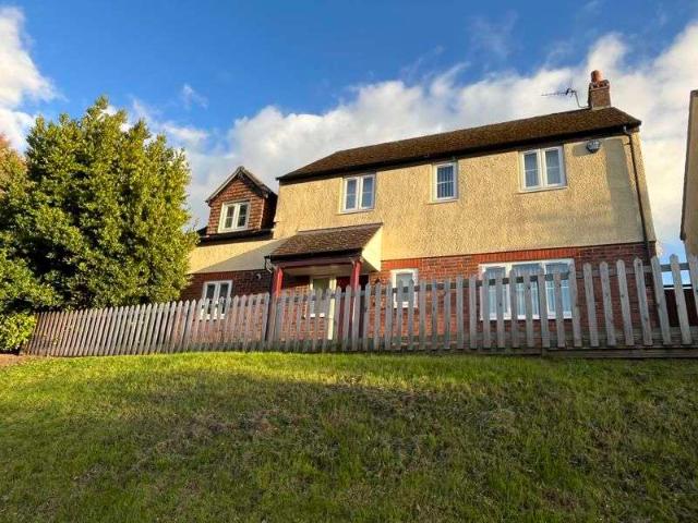 4 Bedroom Property