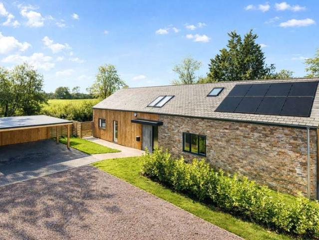 4 Bedroom Property