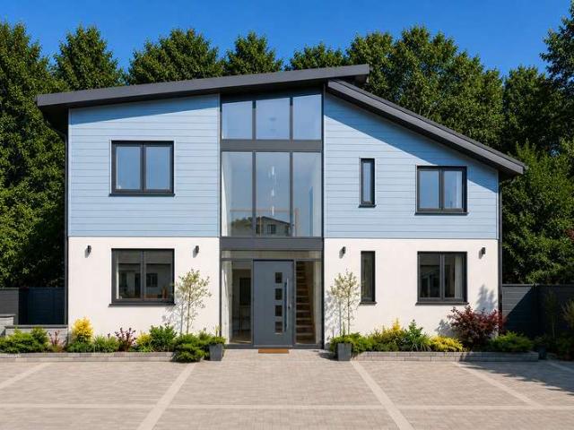 4 Bedroom Property