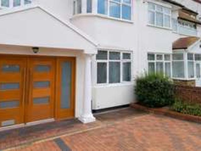 4 Bedroom Property