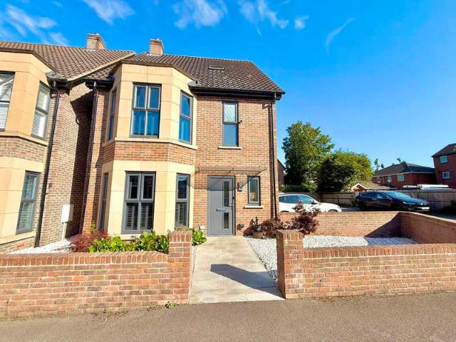 4 Bedroom Property