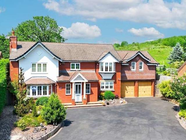 4 Bedroom Property