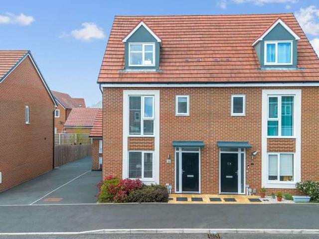 4 Bedroom Property