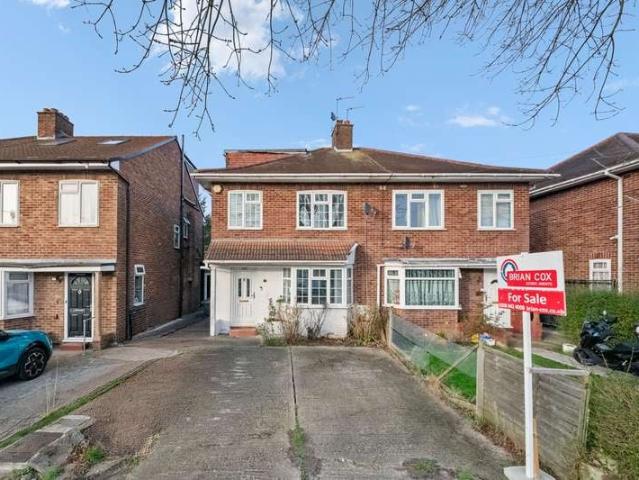 4 Bedroom Property