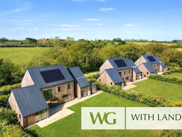 4 Bedroom Property