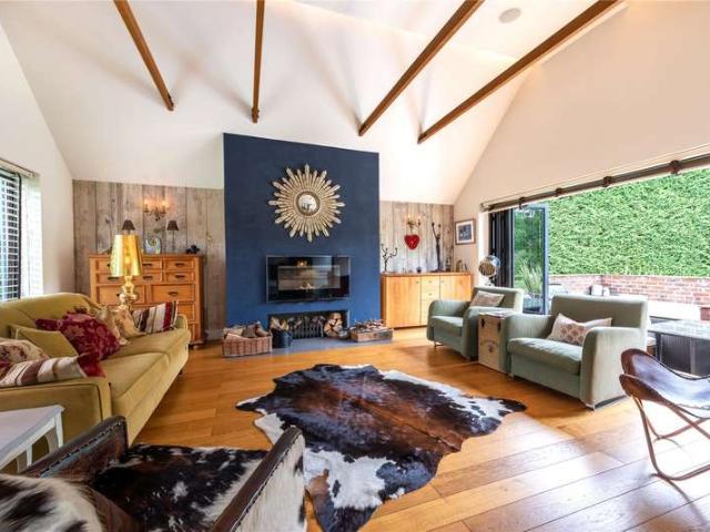 4 Bedroom Property