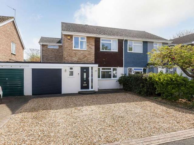 4 Bedroom Property