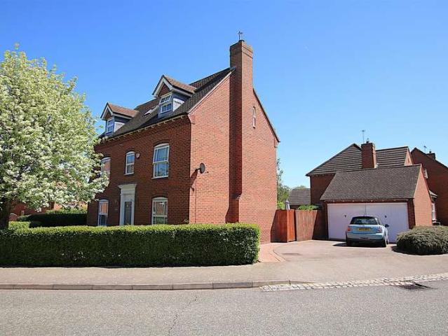 5 Bedroom Property
