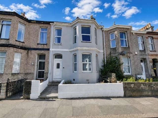 4 Bedroom Property