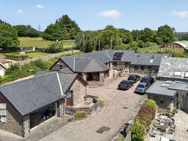 4 Bedroom Property