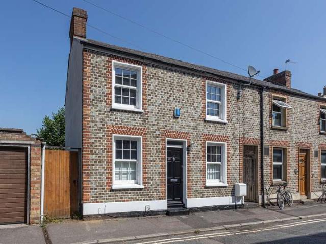4 Bedroom Property
