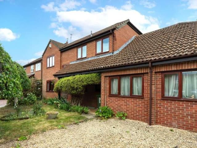 4 Bedroom Property