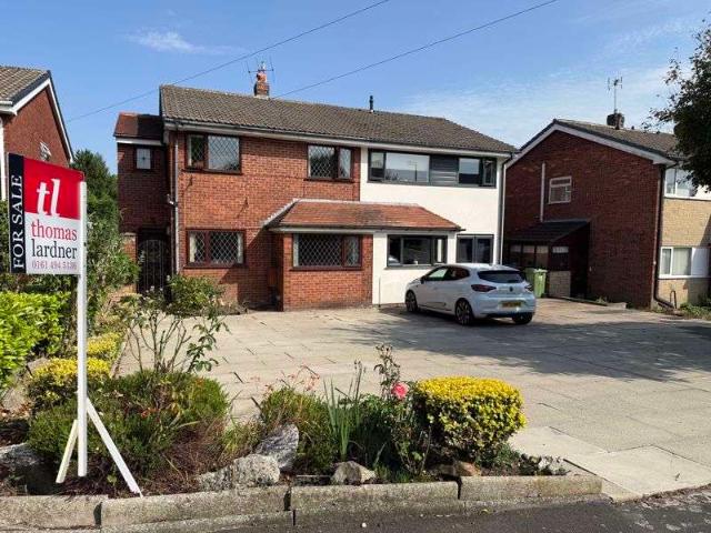 4 Bedroom Property