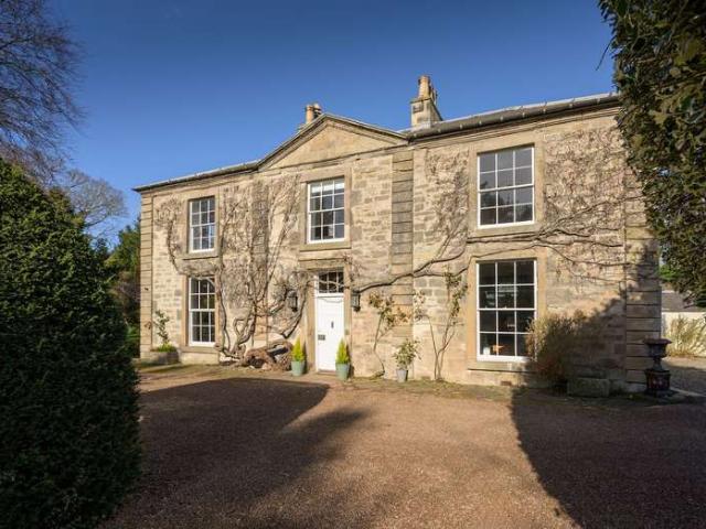 4 Bedroom Property