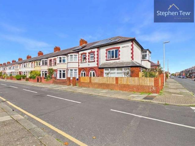4 Bedroom Property