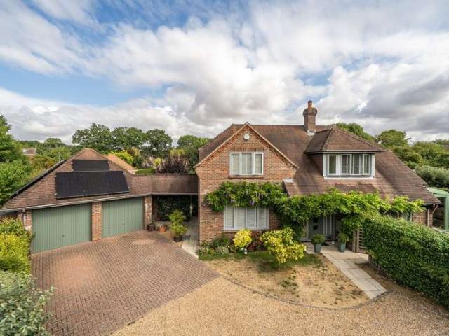 4 Bedroom Property