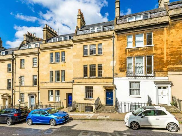 4 Bedroom Property