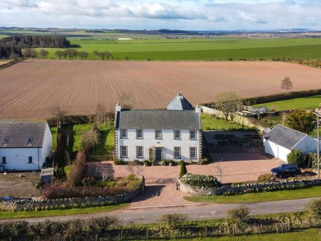 4 Bedroom Property