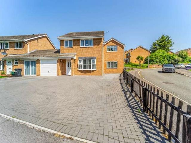 4 Bedroom Property
