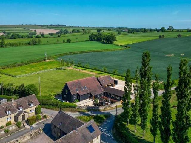 5 Bedroom Property