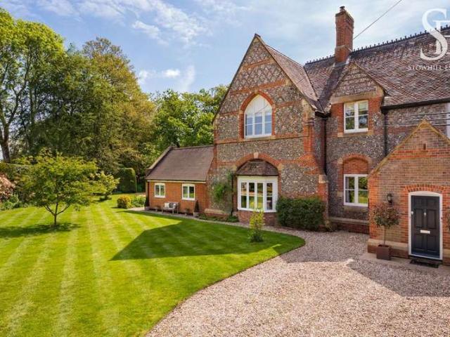 4 Bedroom Property