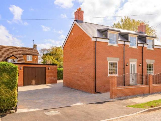 4 Bedroom Property