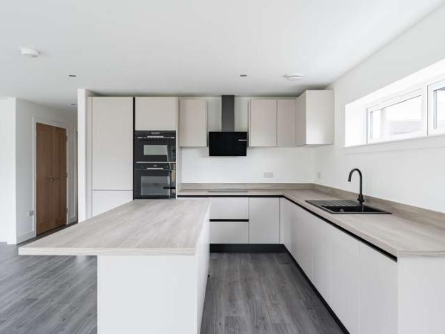 4 Bedroom Property