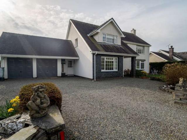 4 Bedroom Property