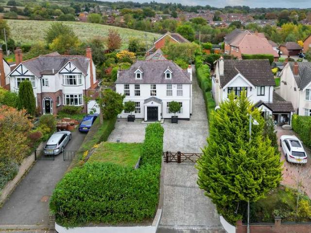 4 Bedroom Property