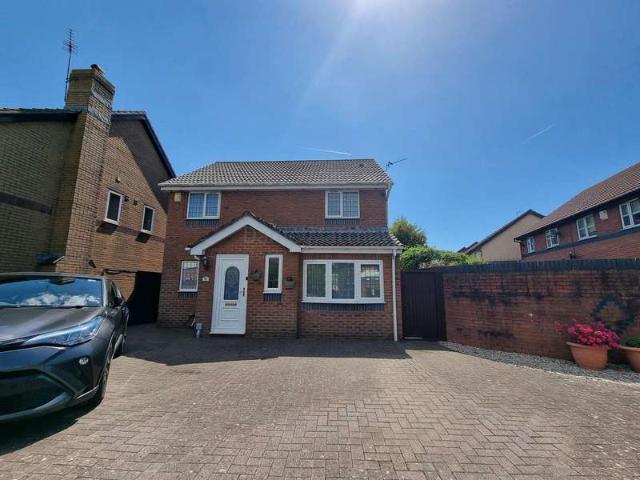 4 Bedroom Property