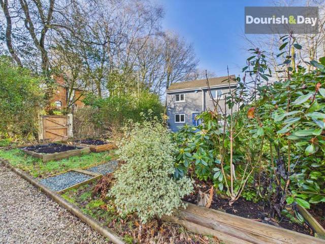 4 Bedroom Property