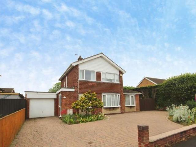 4 Bedroom Property