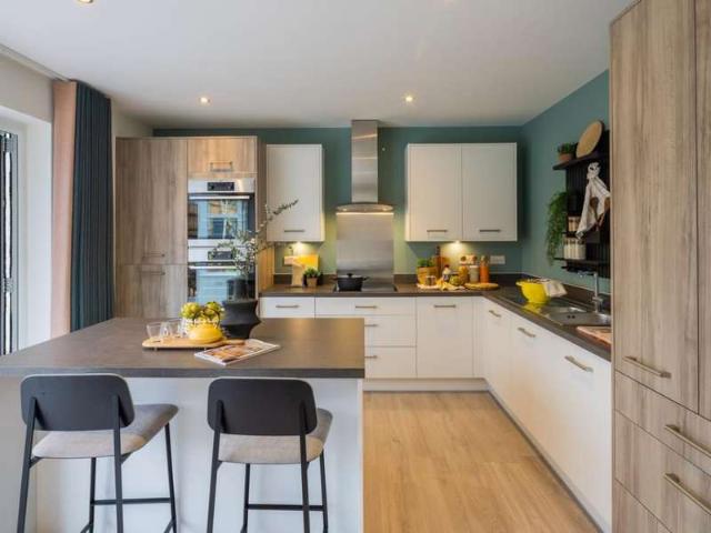 4 Bedroom Property