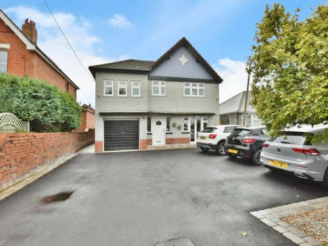 4 Bedroom Property
