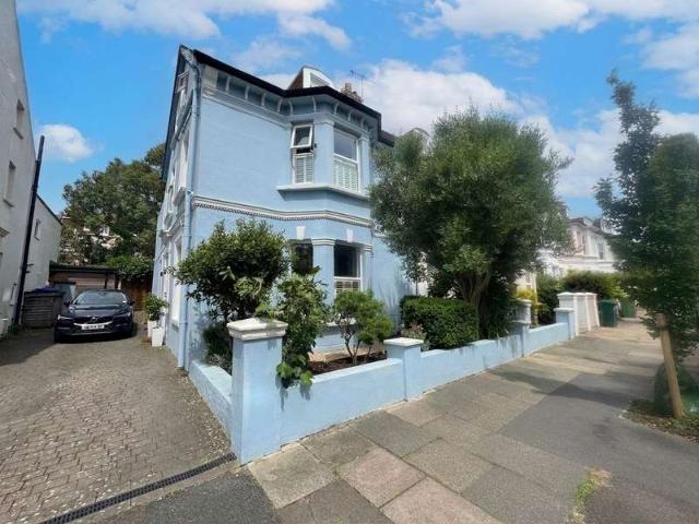 4 Bedroom Property