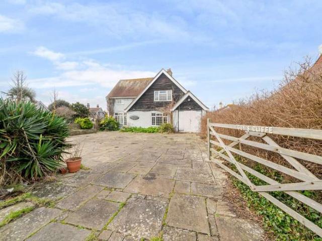 4 Bedroom Property