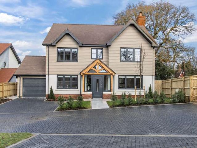 4 Bedroom Property