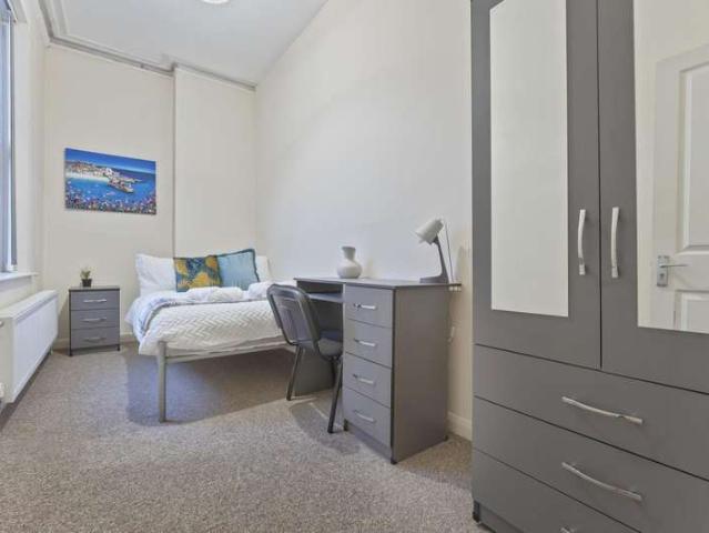 4 Bedroom Property