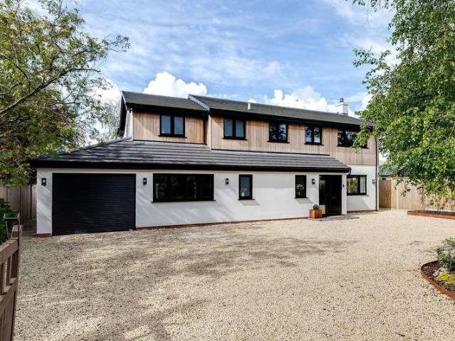 4 Bedroom Property