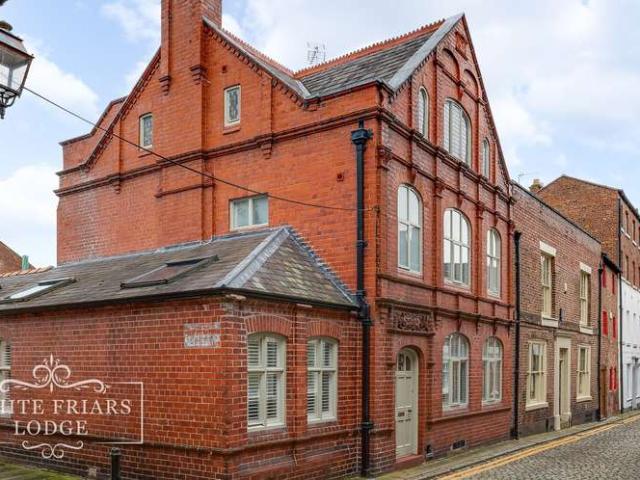 4 Bedroom Property