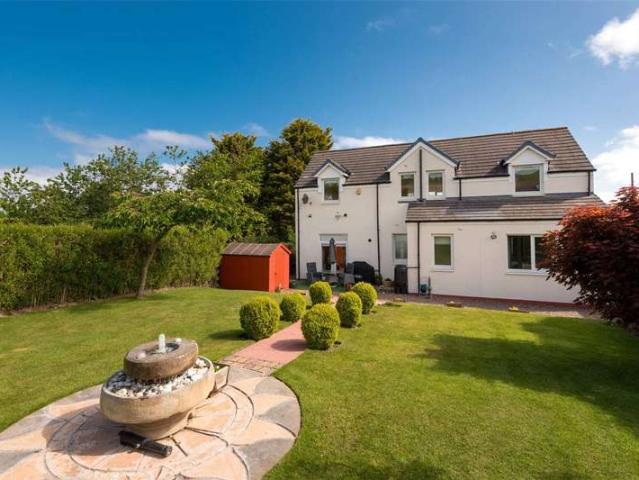 4 Bedroom Property