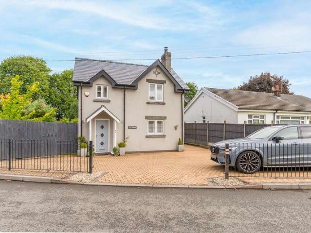 4 Bedroom Property