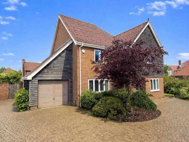 4 Bedroom Property