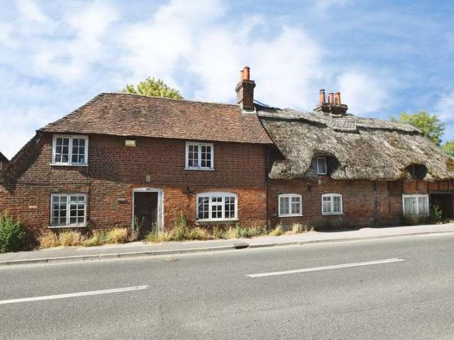 4 Bedroom Property