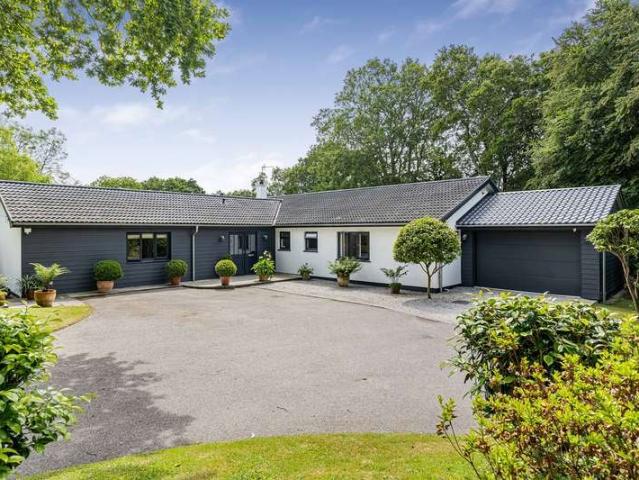 4 Bedroom Property