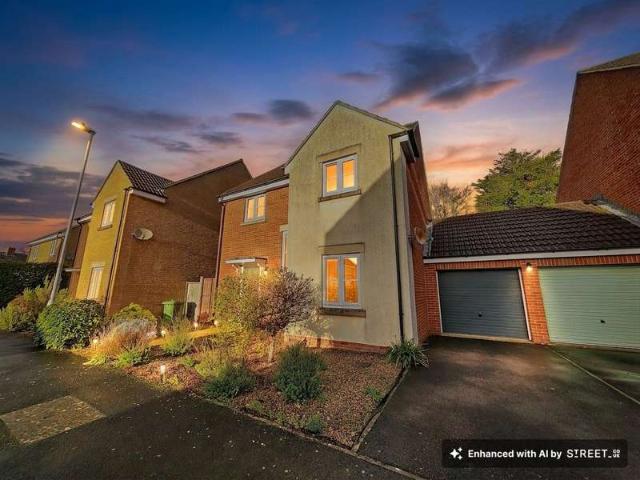4 Bedroom Property