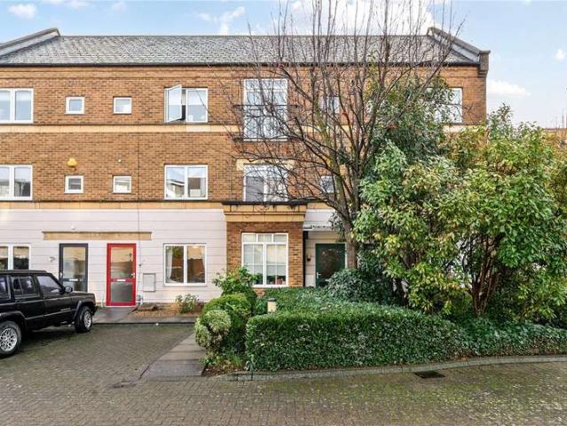 4 Bedroom Property
