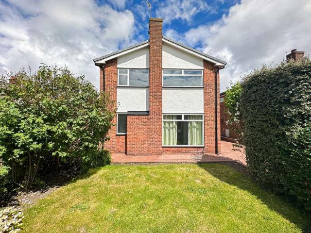 4 Bedroom Property