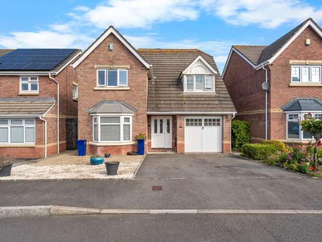 4 Bedroom Property