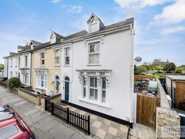 4 Bedroom Property